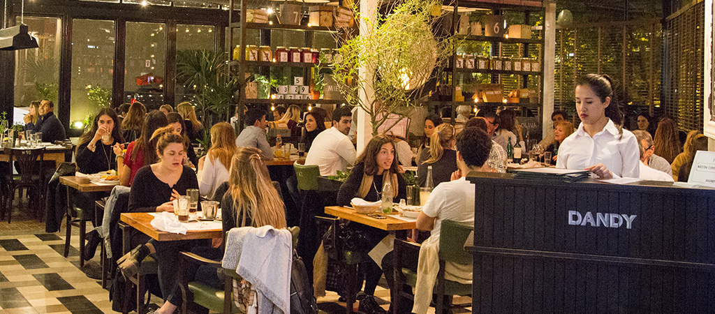 Organizá tu evento con nosotros. Ubicados en los estratégicos barrio